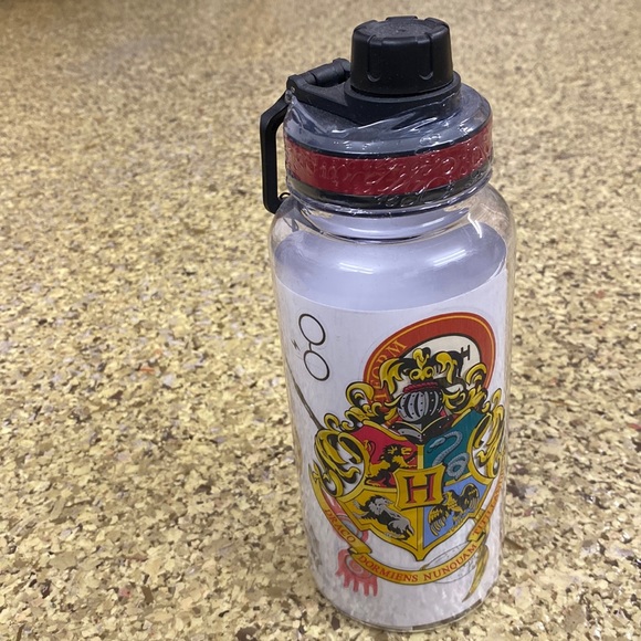 Warner Bros. | Dining | Nwt Harry Potter Plastic Water Bottle | Poshmark